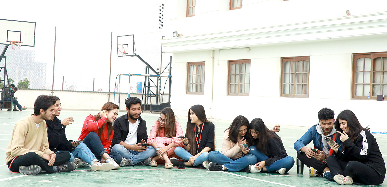 Asian Institute Fashion Design – Iqra University